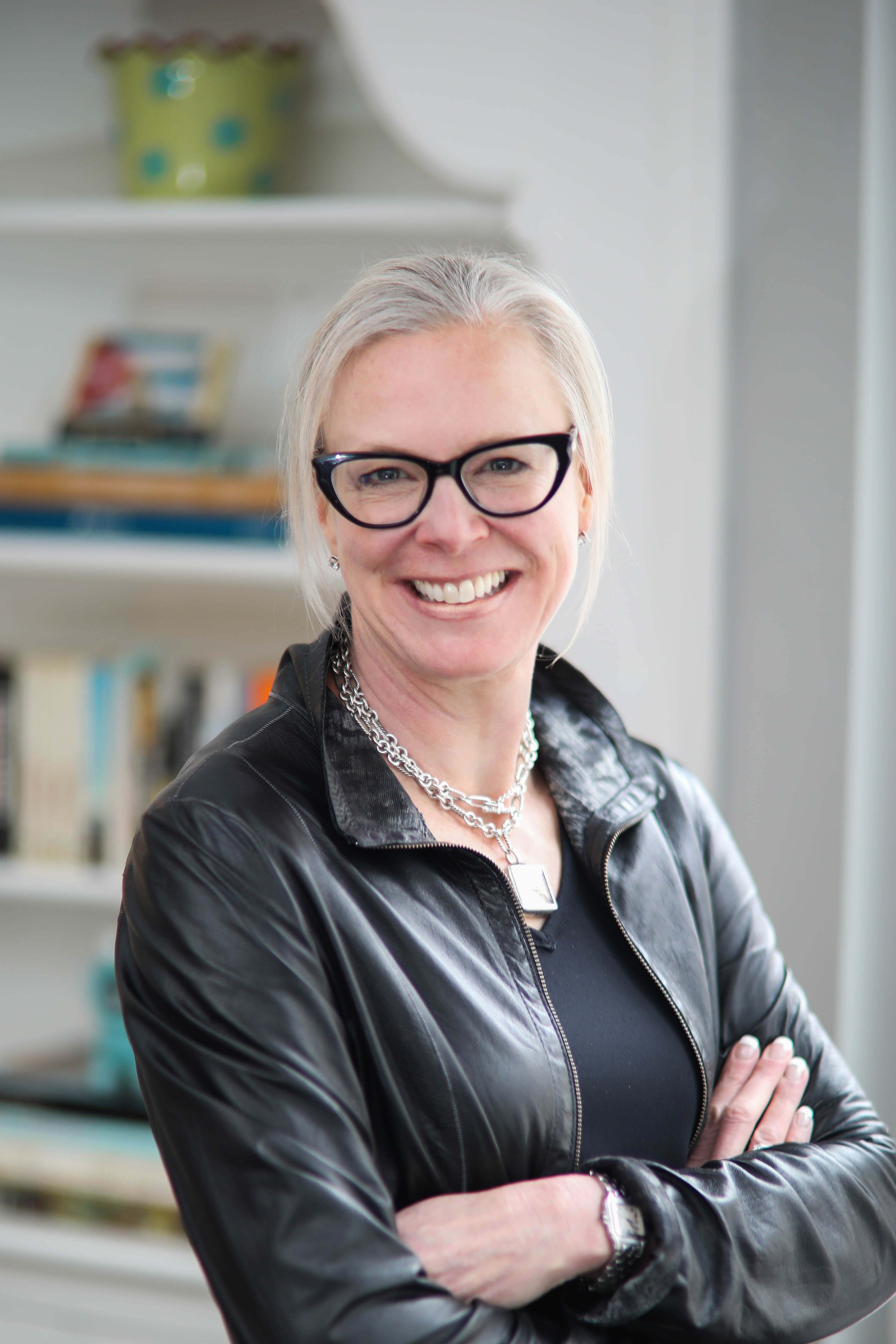 Anne DeVoe, Real Estate Agent - Columbus - Coldwell Banker Realty