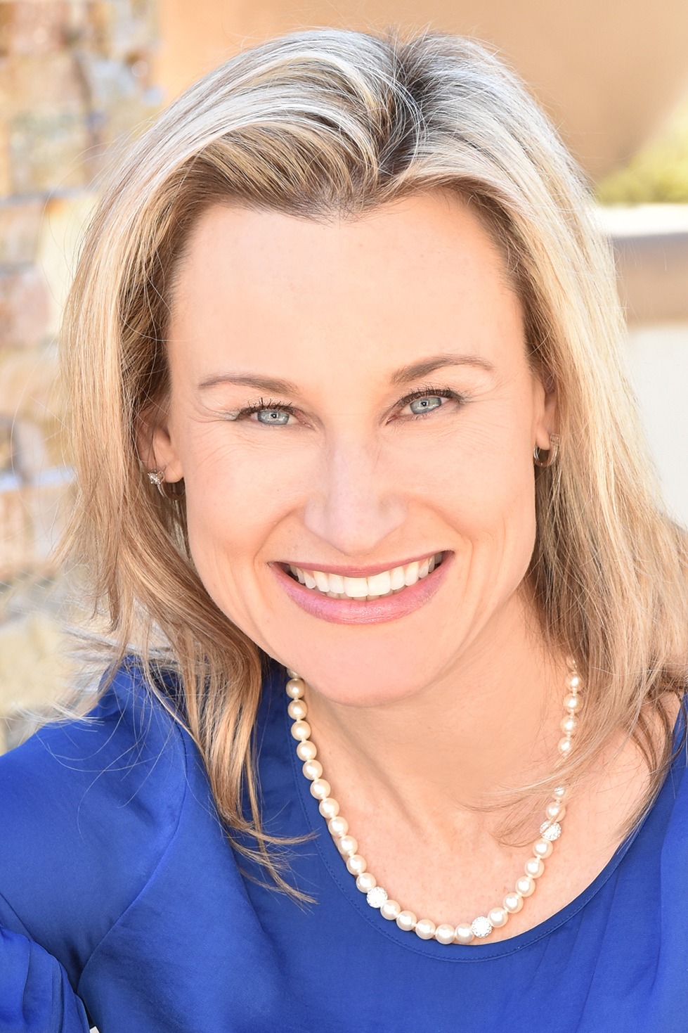 Laura Moore, Real Estate Agent - Phoenix, AZ - Coldwell Banker Realty