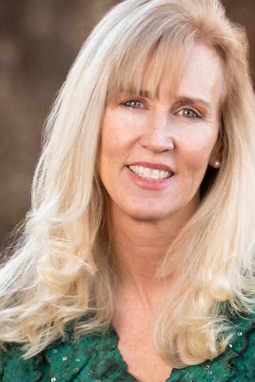 Cindy Montgomery, Real Estate Agent - Longmont - Coldwell Banker Realty