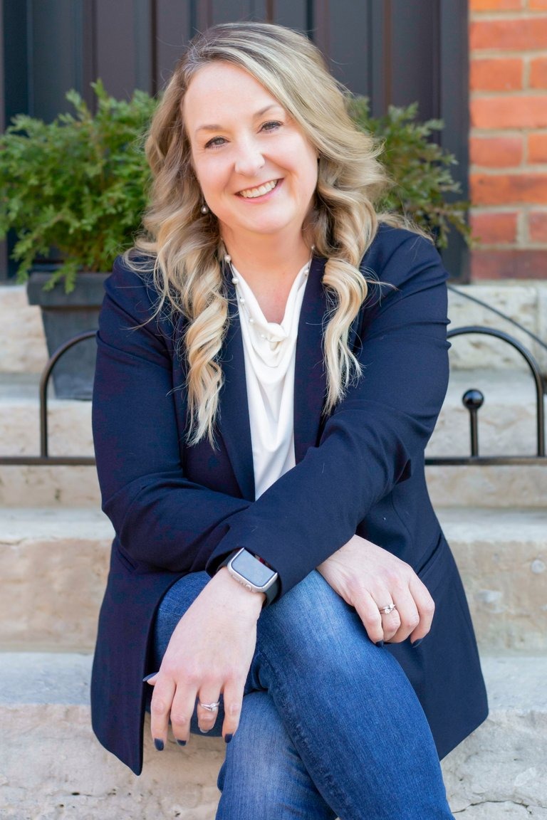 Amanda Fluty, Real Estate Agent - Millersport - Coldwell Banker Realty