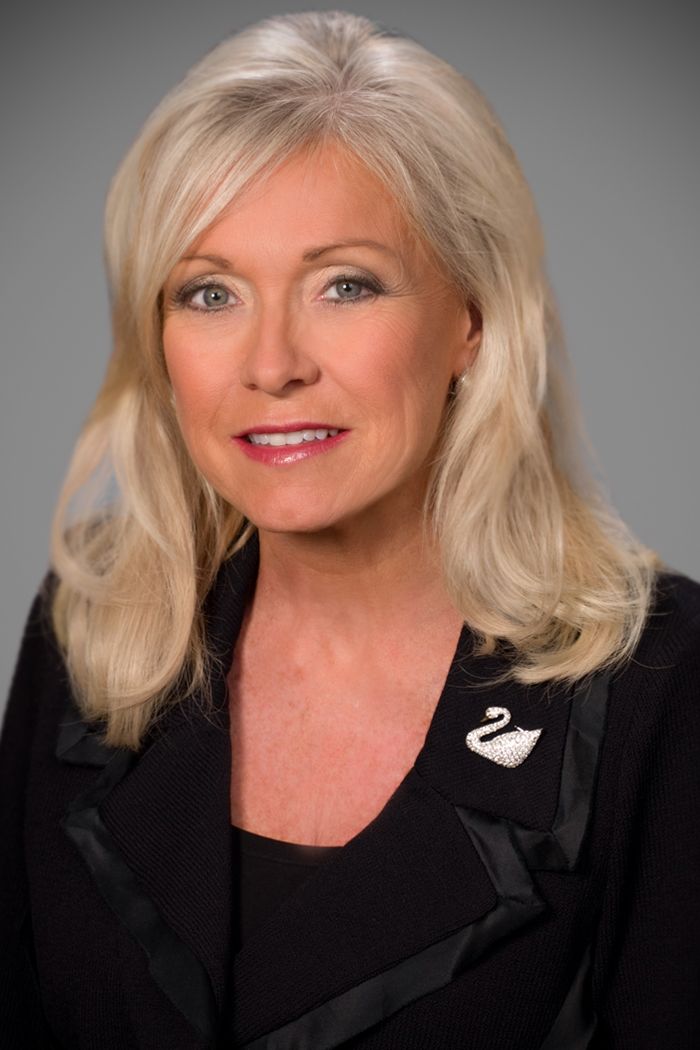 Brenda McGee, Real Estate Agent - Tampa, FL - Coldwell Banker Realty