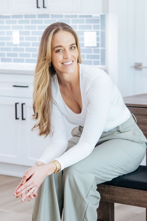 Alexandra Valencia, Real Estate Agent - Tampa, FL - Coldwell Banker Realty