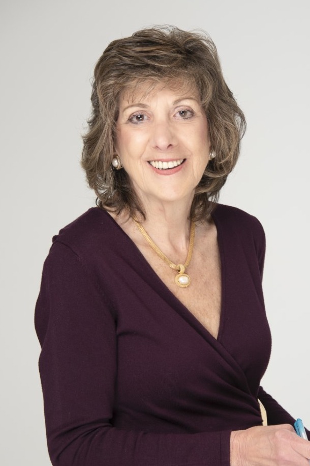 Stephanie Thompson, Real Estate Agent - Greenwich, CT - Coldwell Banker ...