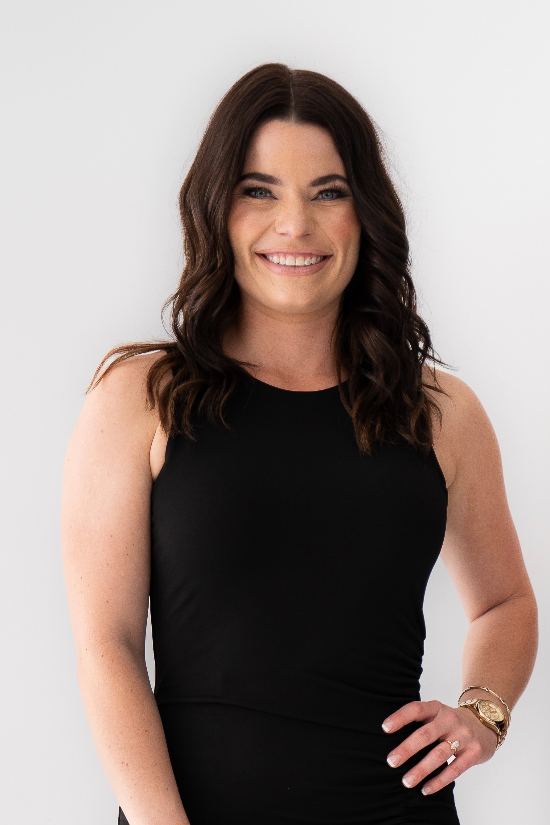 Natalie Decker, Real Estate Agent - Cincinnati, OH - Coldwell Banker Realty