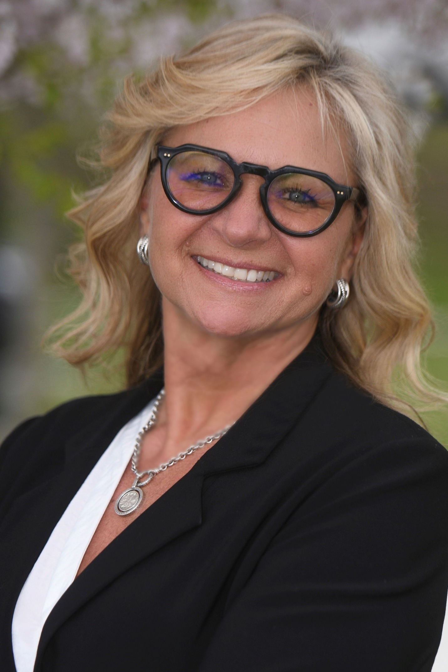 Donna Riniti, Real Estate Agent - Yorktown Heights, NY - Coldwell ...