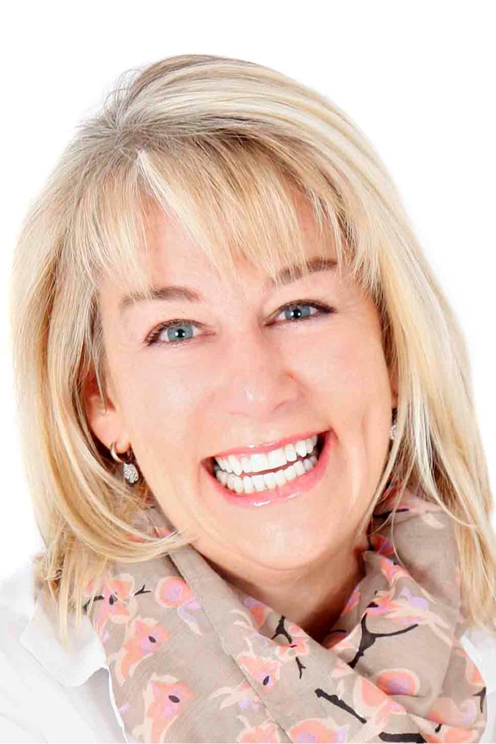 Debbie McHardy, Real Estate Agent - Sarasota - Coldwell Banker Realty