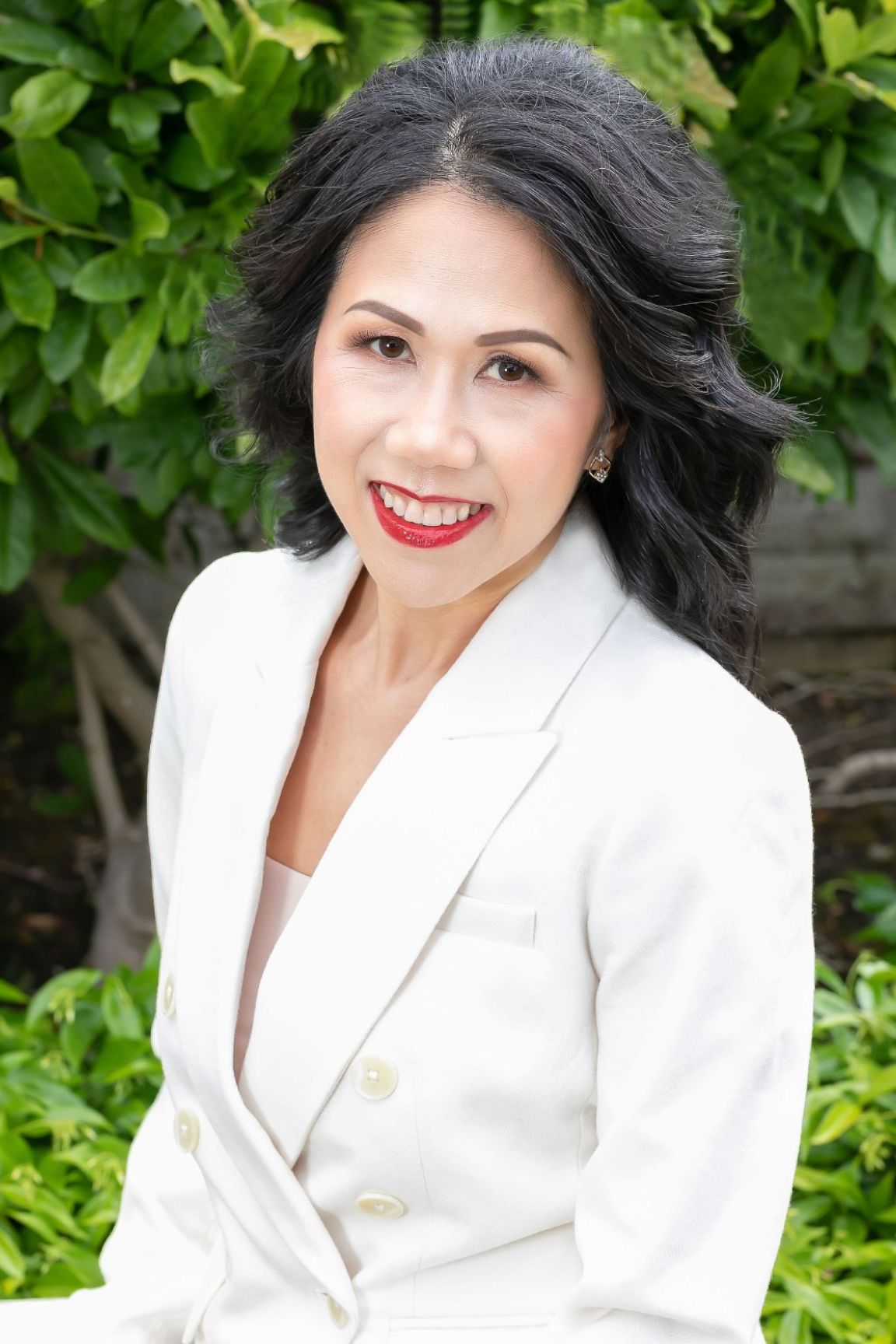 Kimi Nguyen, Real Estate Agent - Half Moon Bay - Coldwell Banker Realty