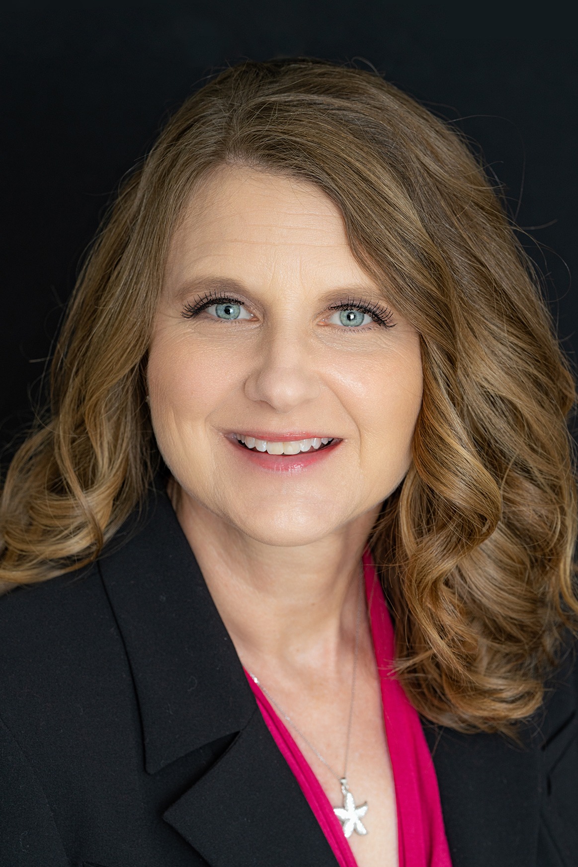 Karen Thomas's Instagram, Twitter & Facebook on IDCrawl