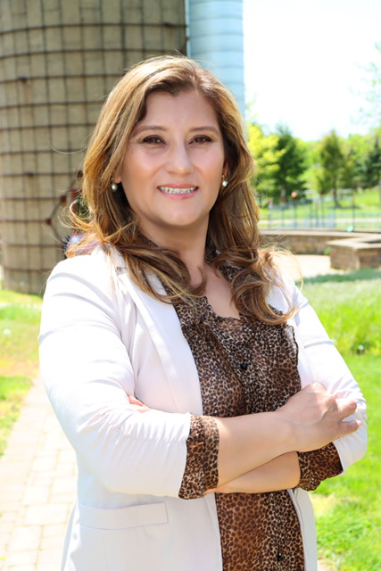 Tania Pena, Real Estate Agent - Wheaton - Coldwell Banker Realty