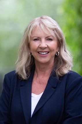 Connie Carter, Real Estate Agent - Naples - Coldwell Banker Realty