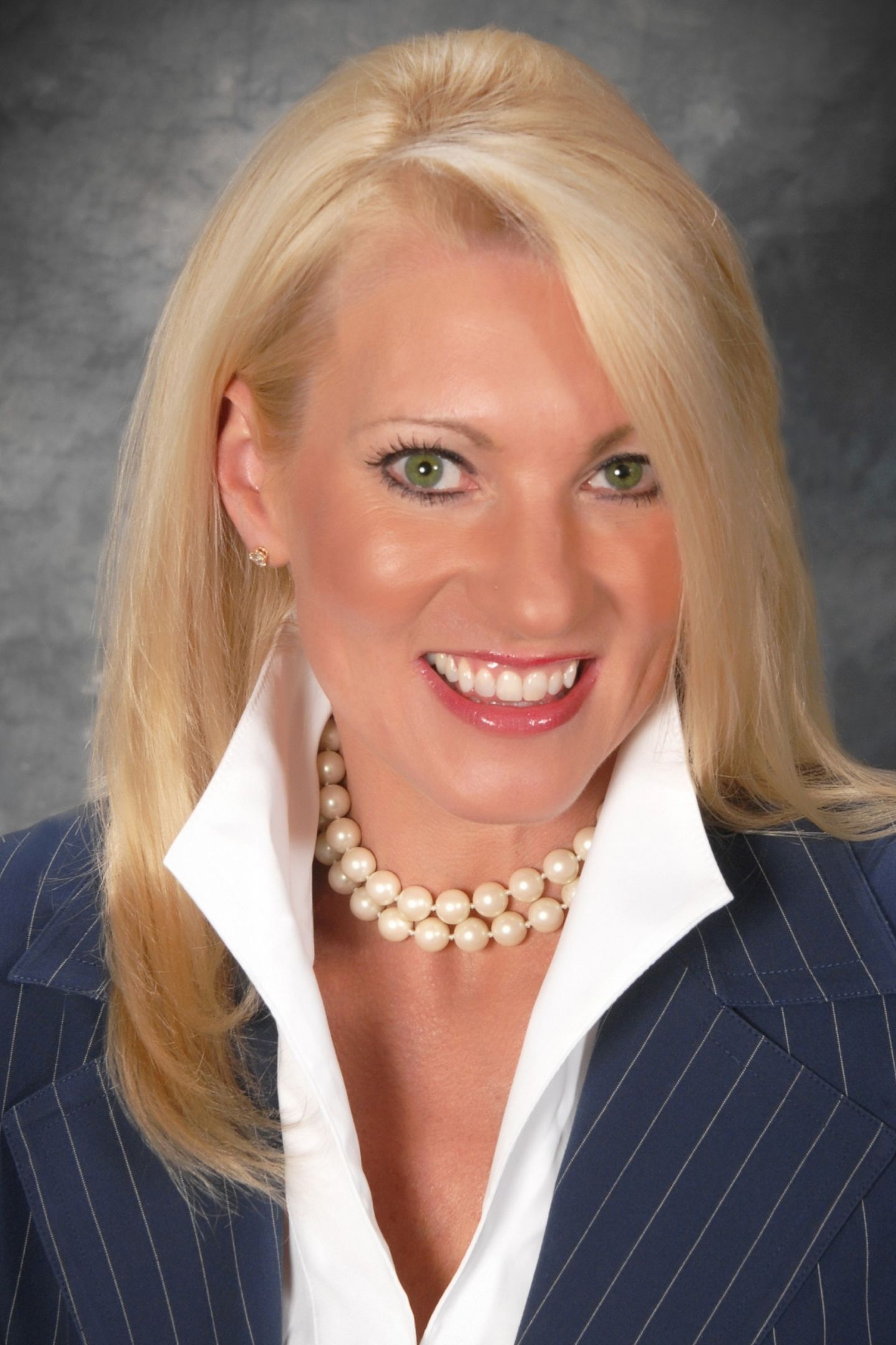 Karen Schmid, Real Estate Agent - Lake Forest, IL - Coldwell Banker Realty
