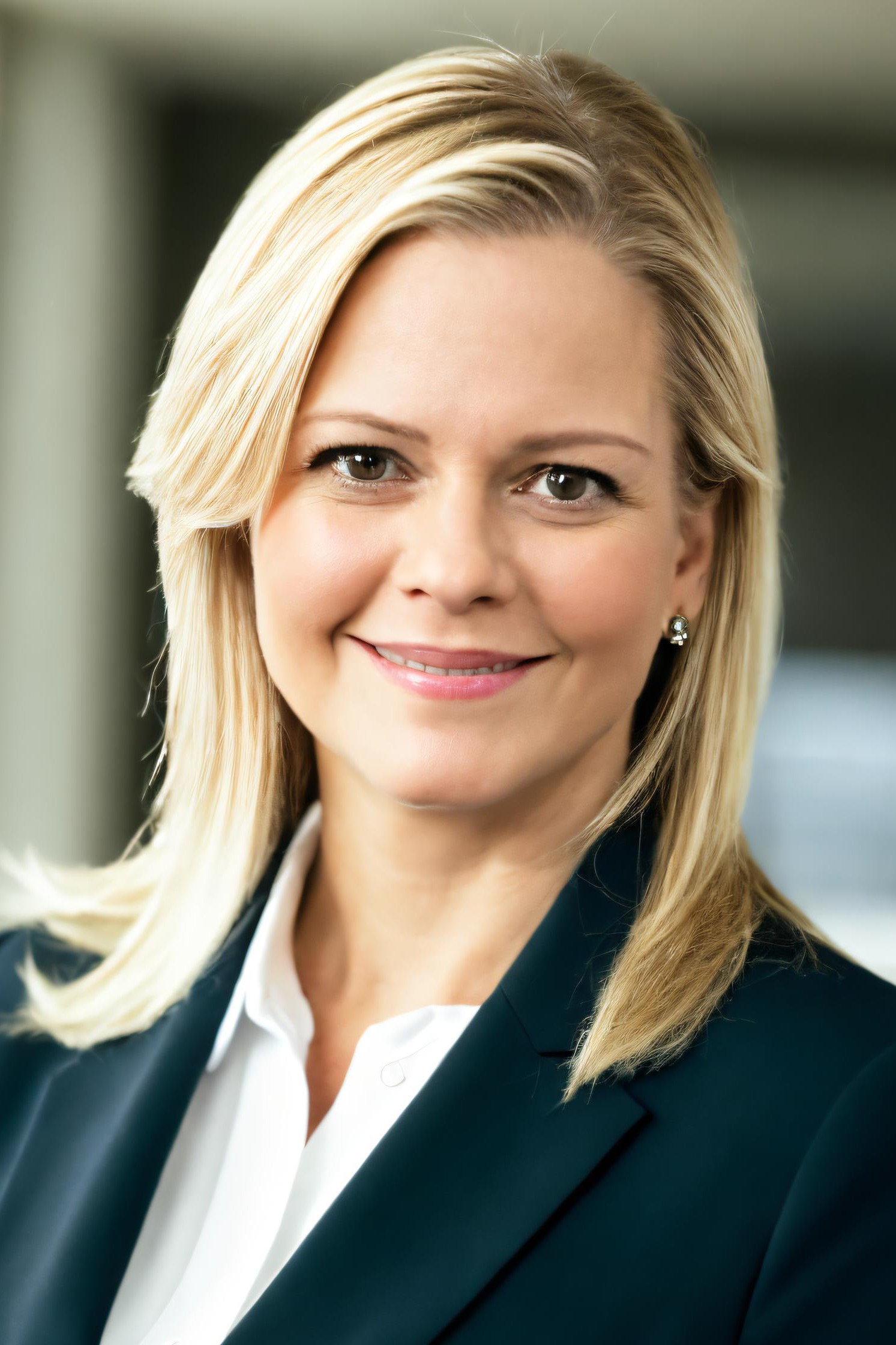 Kate Kierce-Rice, Real Estate Agent - Bedford, NH - Coldwell Banker Realty