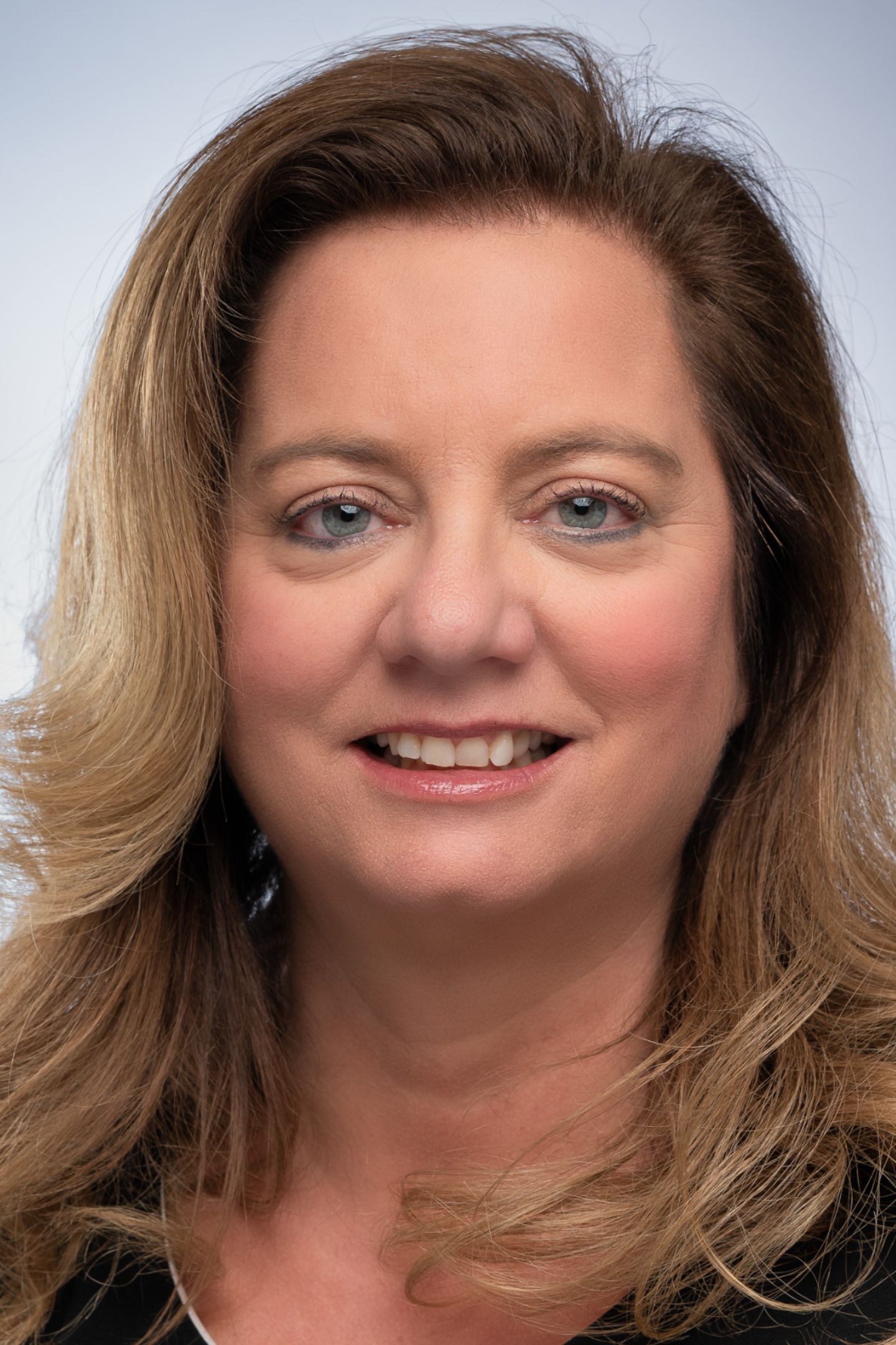 Maureen Mamunes, Real Estate Agent - Ho Ho Kus - Coldwell Banker Realty