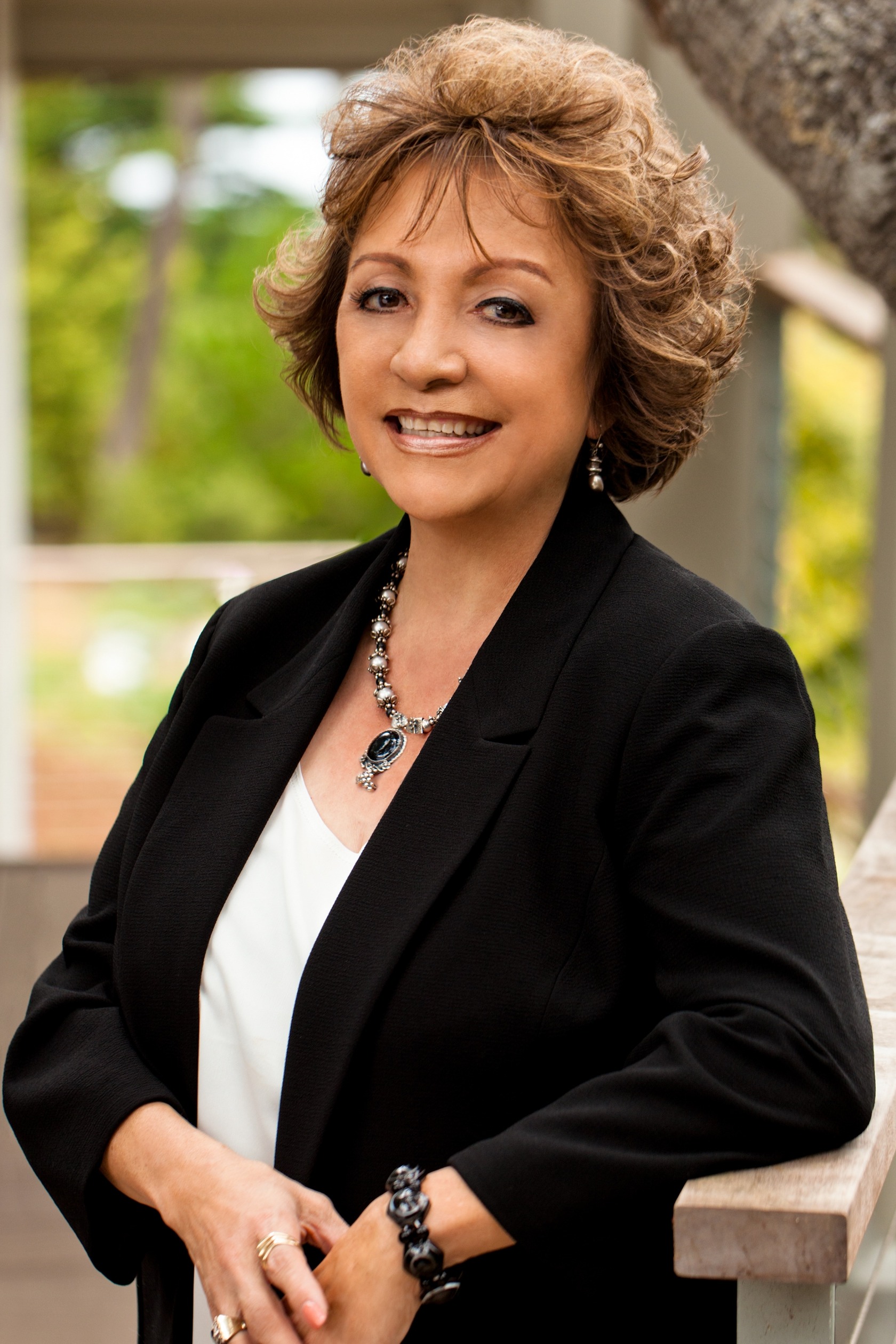 Rose Clark, Real Estate Agent - Carmel-By-The-Sea, CA - Coldwell Banker ...