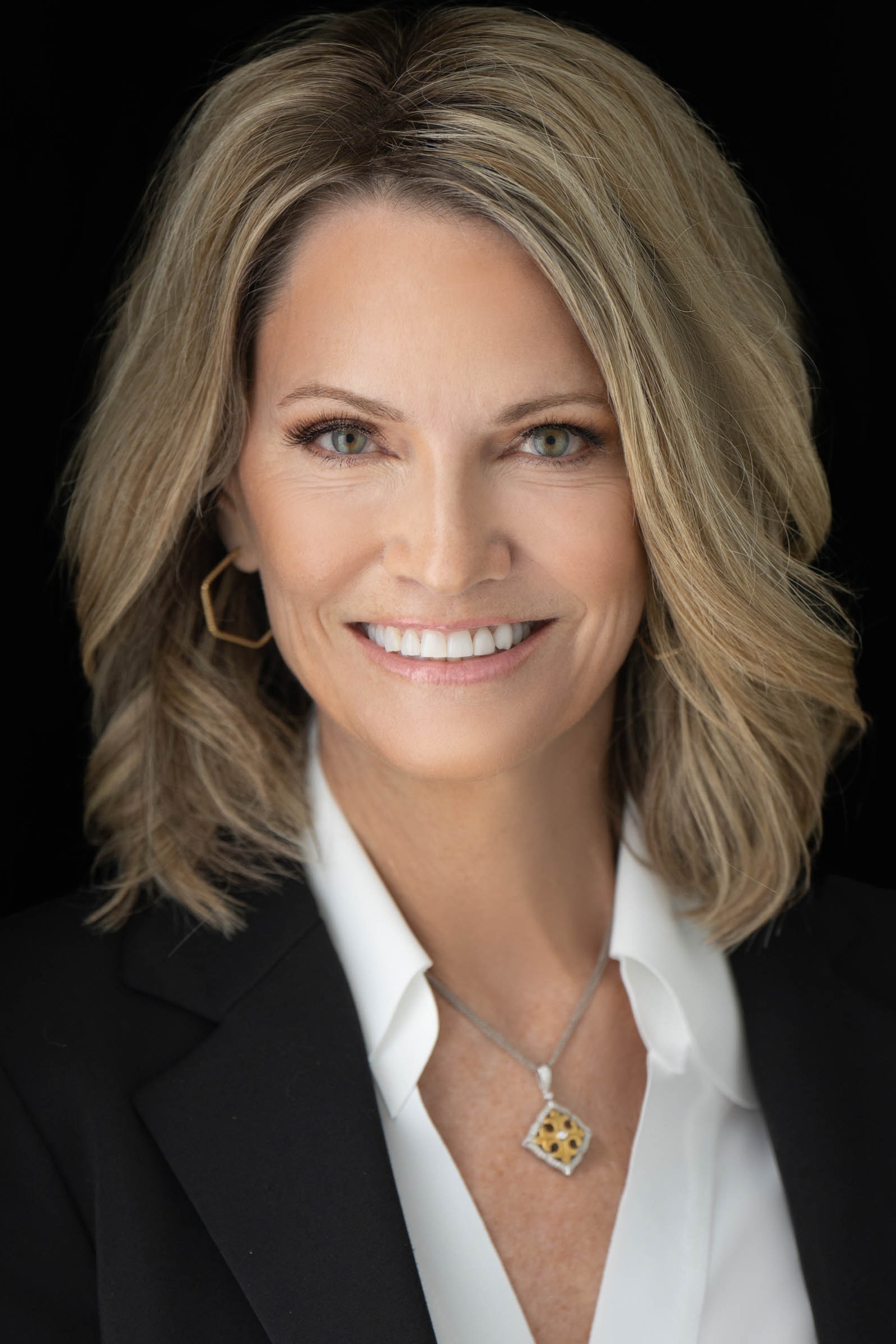 Kelly Dunlop, Real Estate Agent - Lakewood Ranch - Coldwell Banker Realty