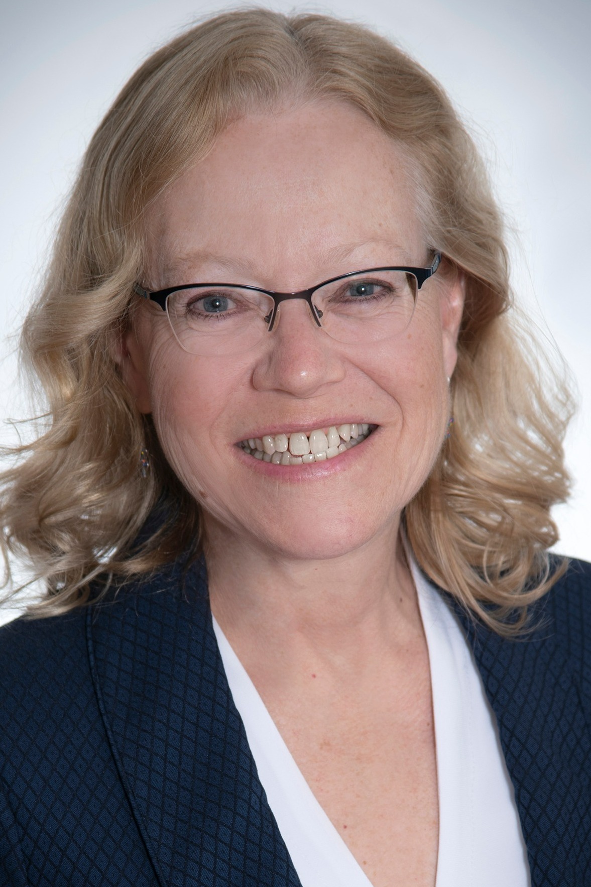 Linda Adams, Real Estate Agent - Haddonfield, NJ - Coldwell Banker Realty