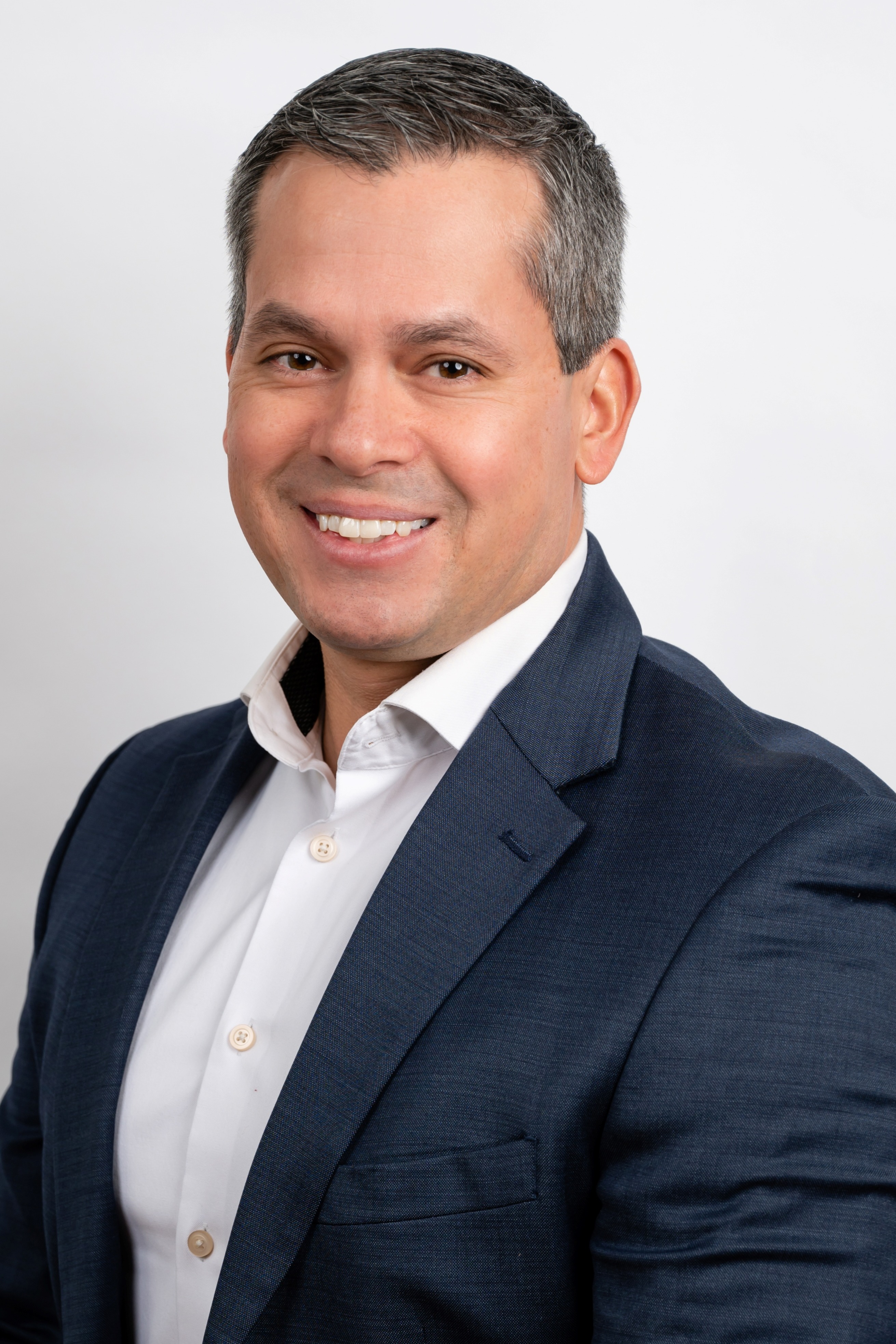 Carlos Orozco, Real Estate Agent - East Lyme - Coldwell Banker Realty