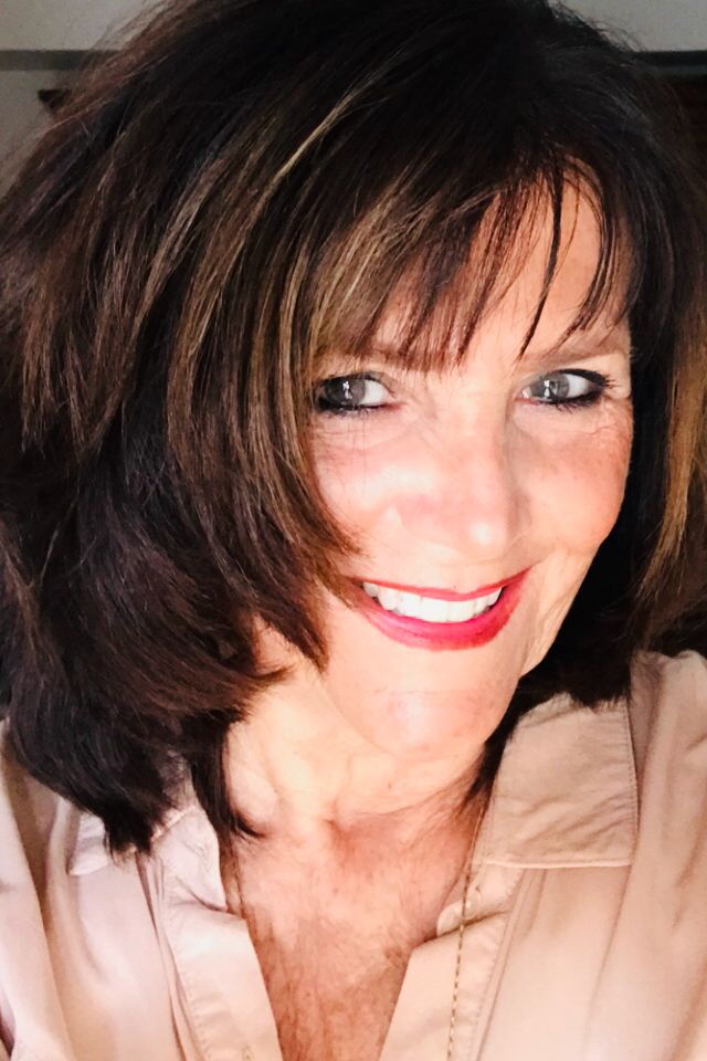 Heidi Brown's Instagram, Twitter & Facebook on IDCrawl