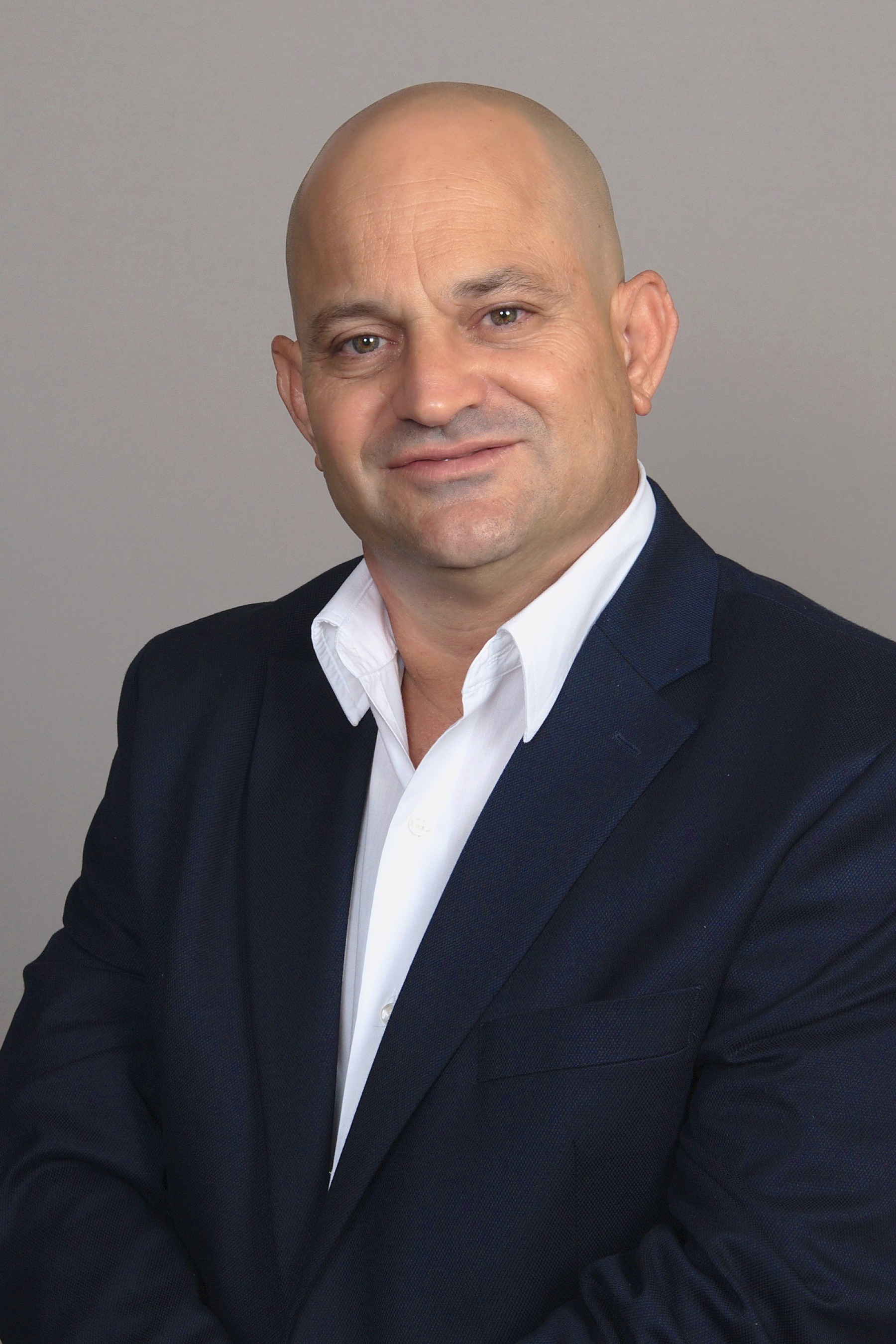 Abel Martinez, Real Estate Agent - Miami Lakes - Coldwell Banker Realty