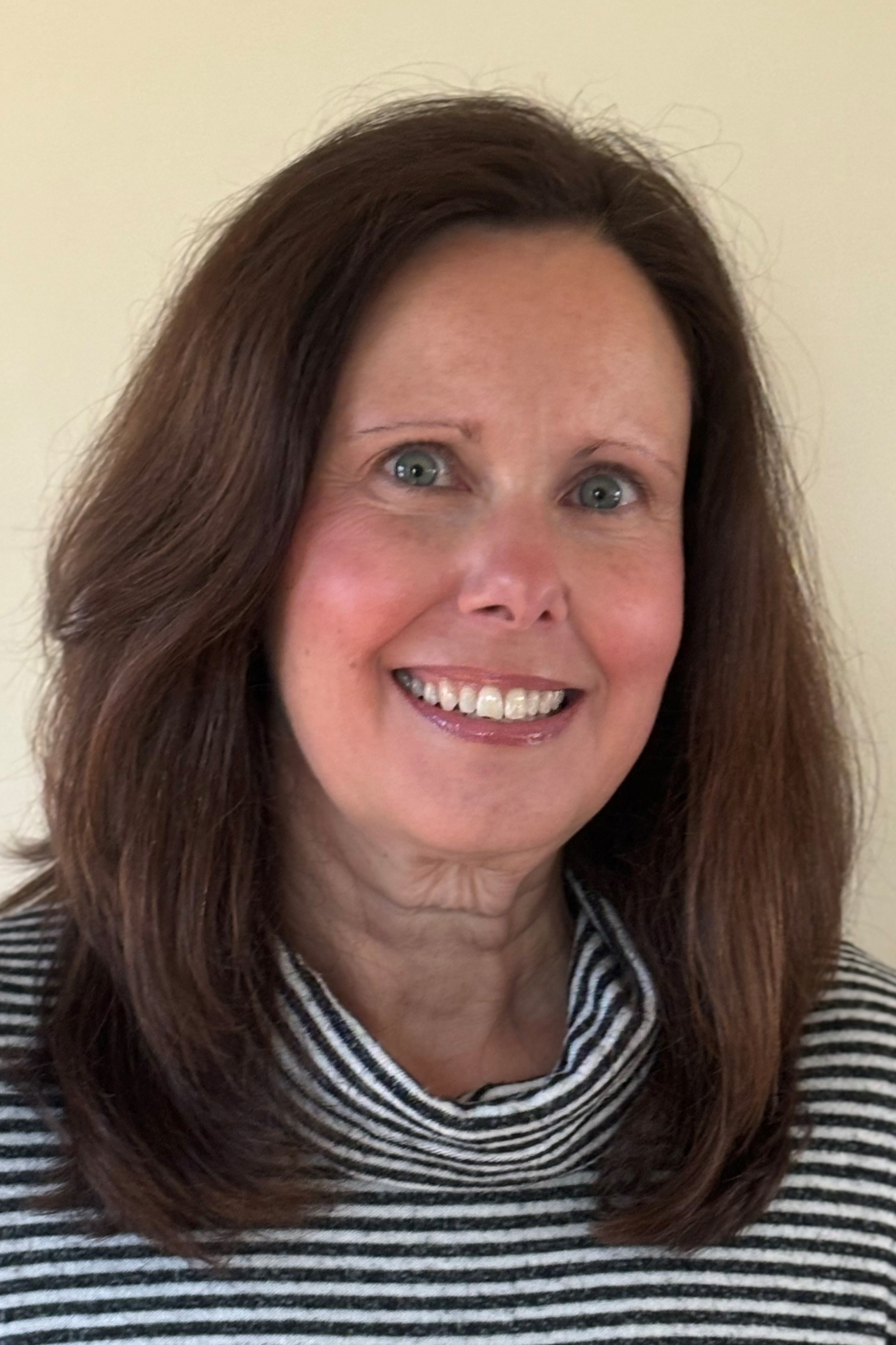 Lisa Davoren, Real Estate Agent - Trumbull - Coldwell Banker Realty