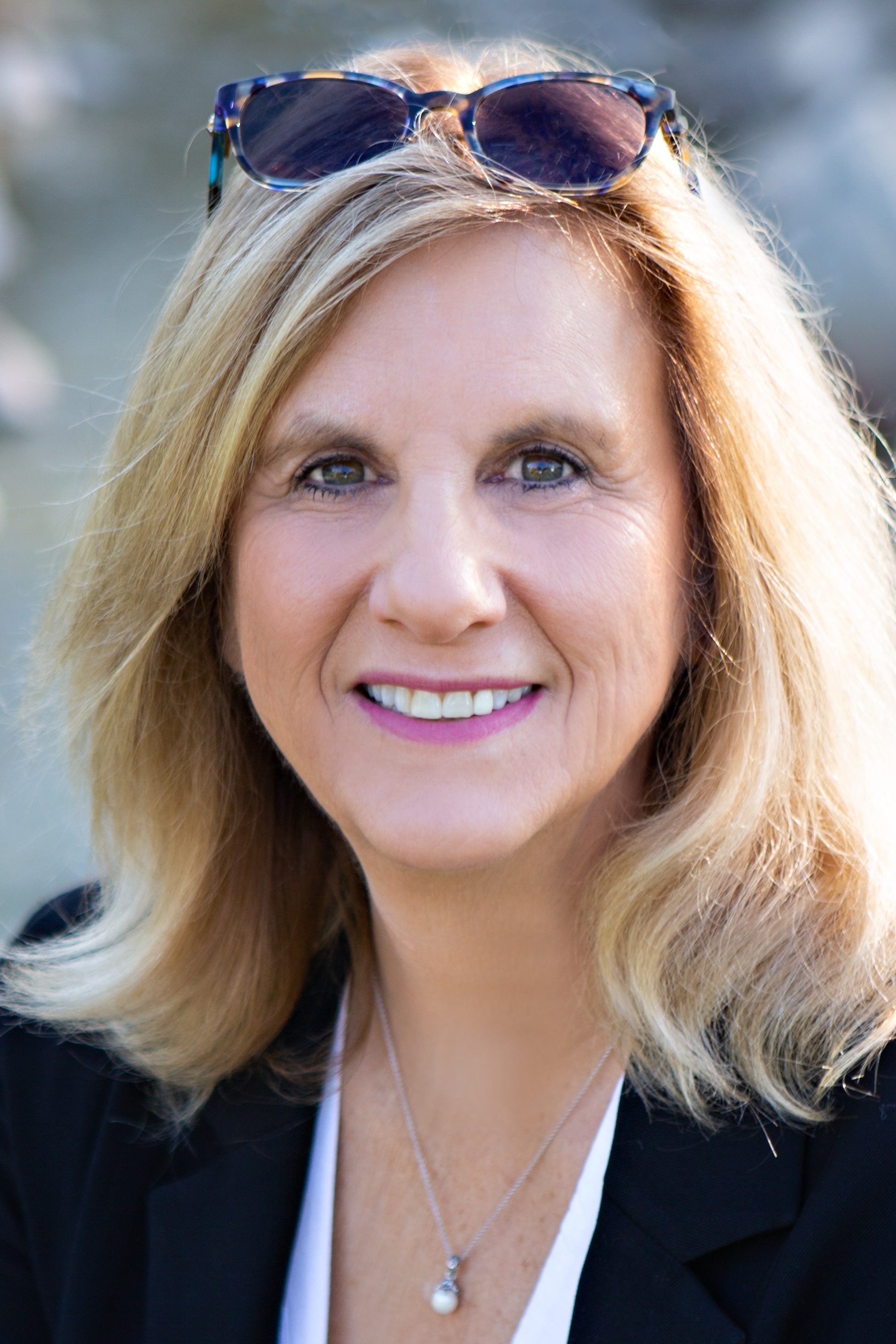 Terry Carroll, Real Estate Agent - Westlake Village, CA - Coldwell ...