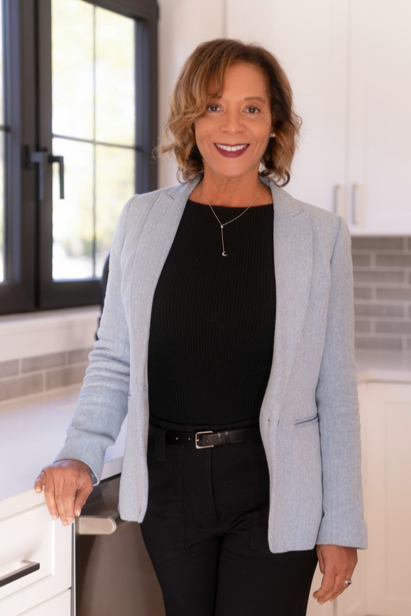 Denise Robinson, Real Estate Agent - Newton - Coldwell Banker Realty