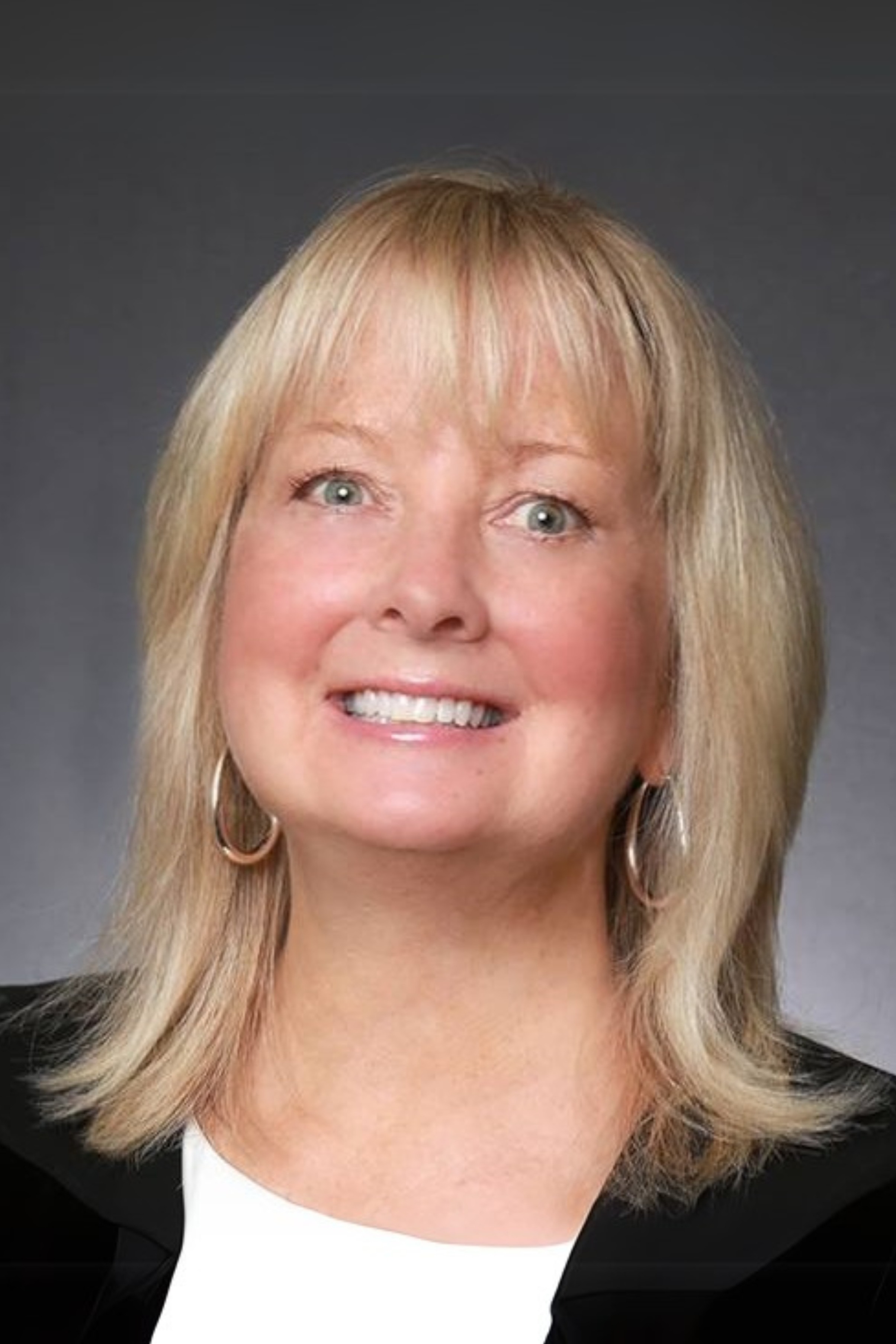 Sue Dolan, Real Estate Agent - Bethel - Coldwell Banker Realty
