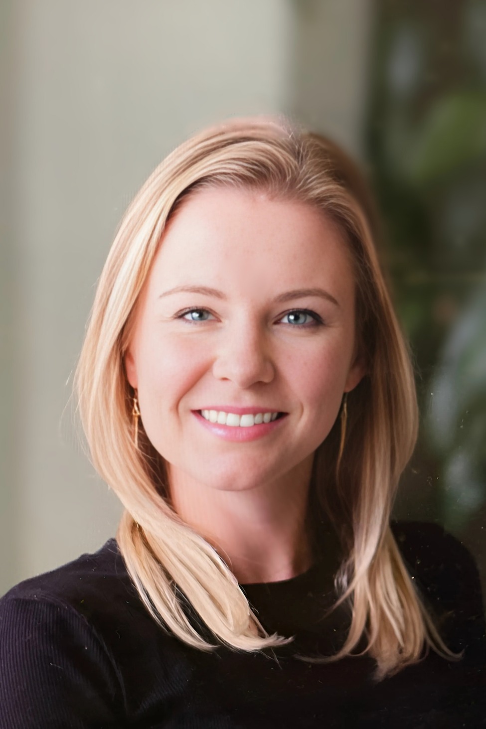 Kelly Bennett, Real Estate Agent - Pacific Heights - Coldwell Banker Realty