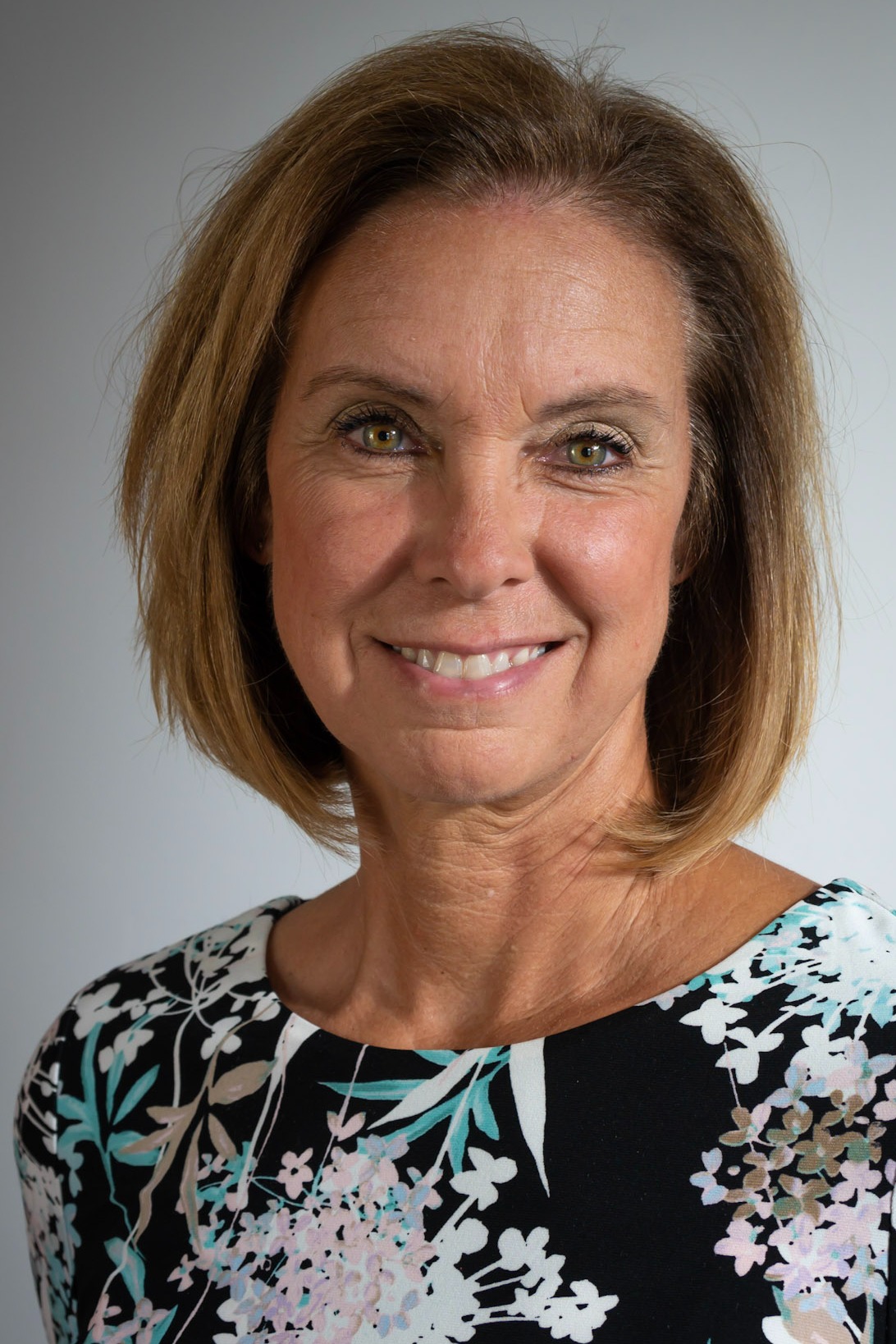 Sherry Reeves, Real Estate Agent - Fort Myers, FL - Coldwell Banker Realty