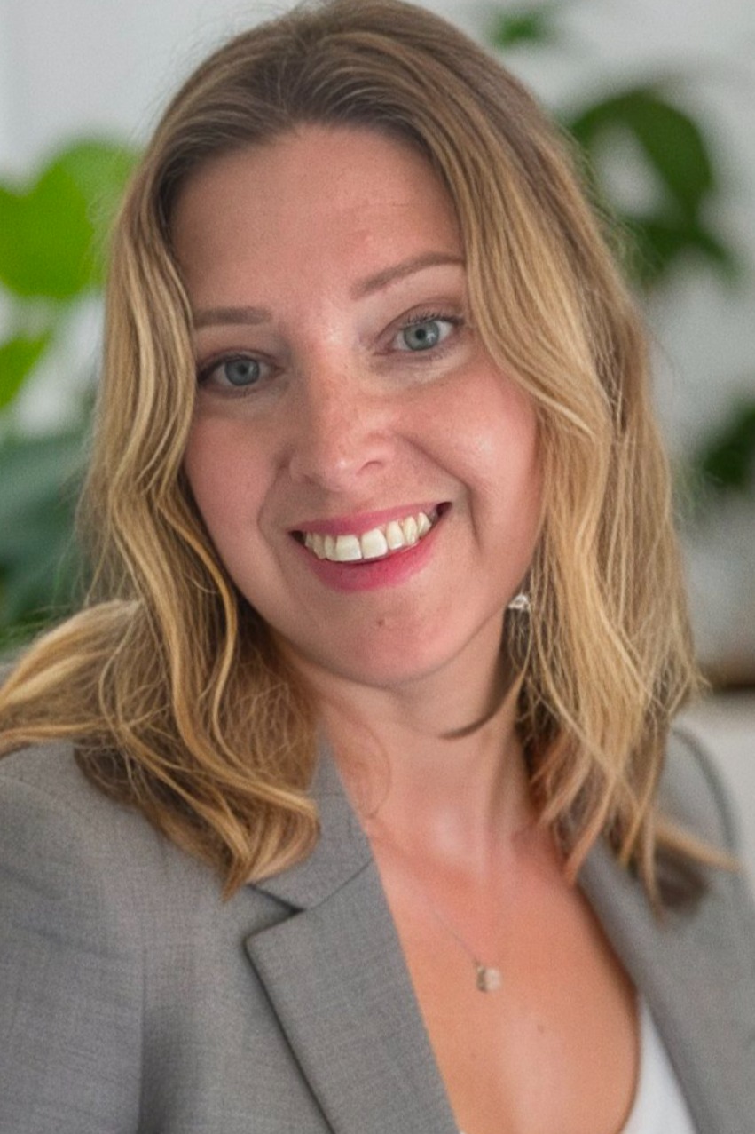 Connie Wolff, Real Estate Agent - Marietta - Coldwell Banker Realty