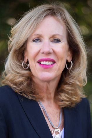 Liz Mooring, Real Estate Agent - Danville, CA - Coldwell Banker Realty