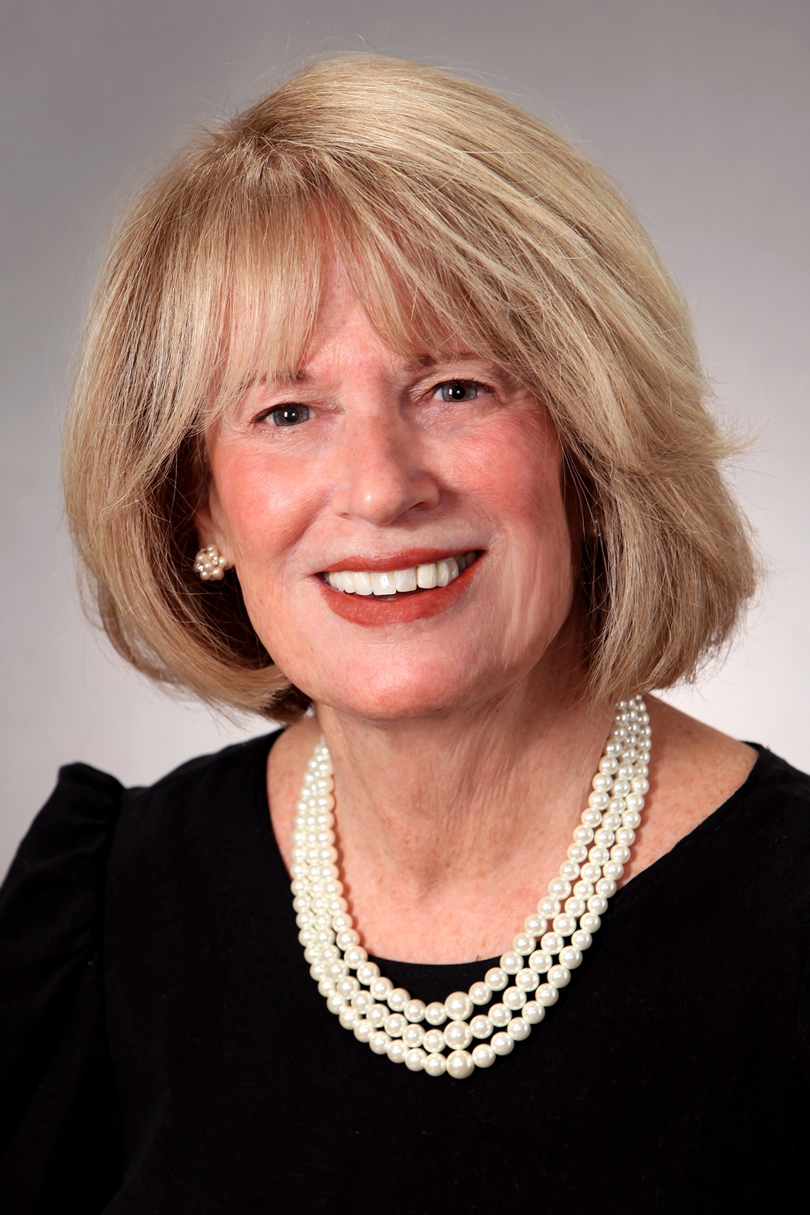 Susan Sullivan, Real Estate Agent - Wellesley, MA - Coldwell Banker Realty