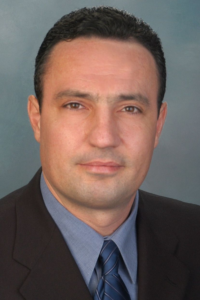 Julian Marin, Real Estate Agent - Glendale - Coldwell Banker Realty