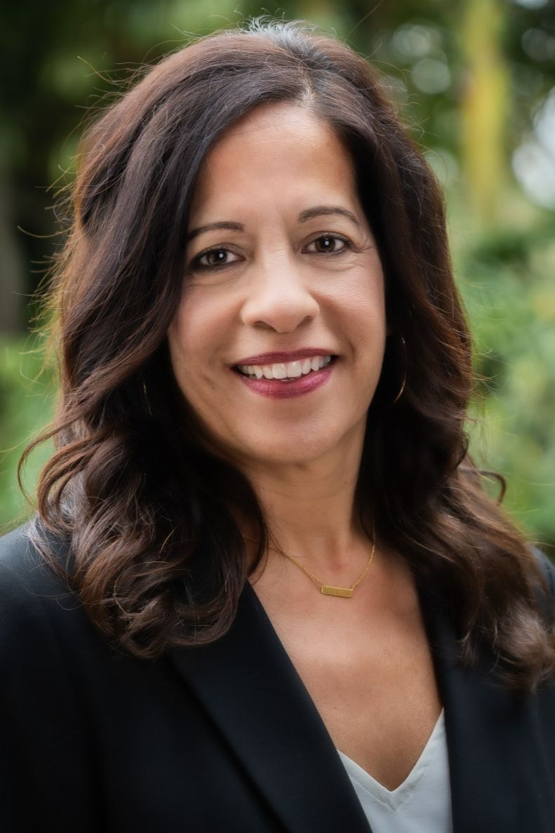 Michelle Molina, Real Estate Agent - Huntington Beach, CA - Coldwell ...