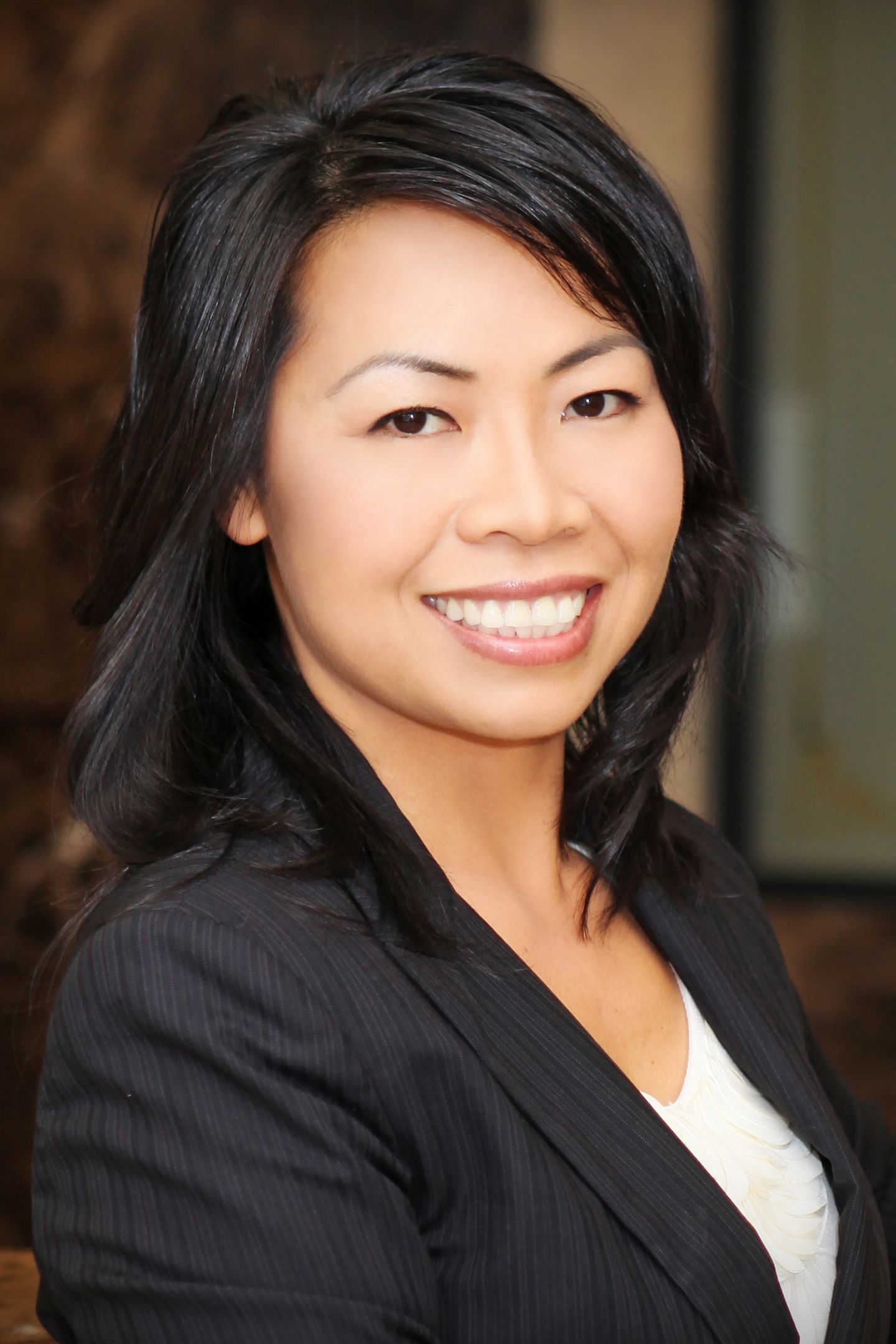 Mai Nguyen, Real Estate Agent - La Jolla - Coldwell Banker Realty