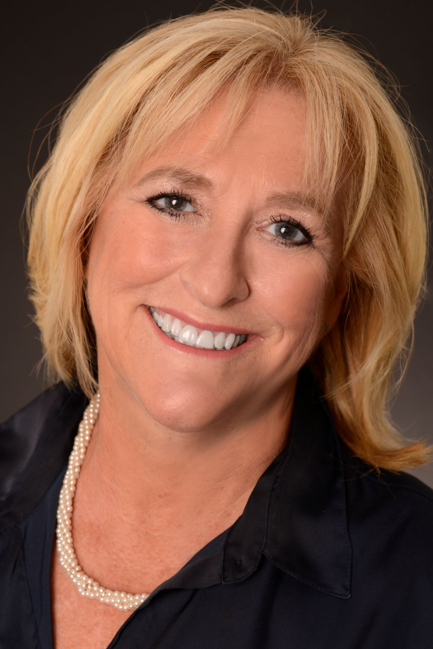 Donna Hunter, Real Estate Agent - Sarasota - Coldwell Banker Realty