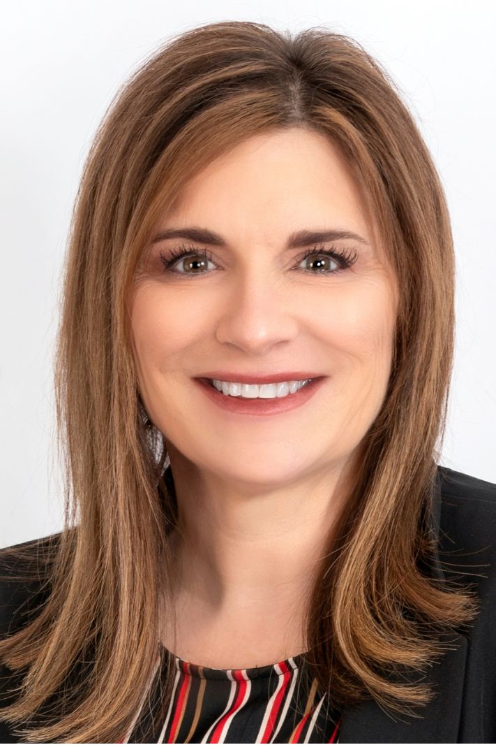 Laurie Howe, Real Estate Agent - Lancaster - Coldwell Banker Realty