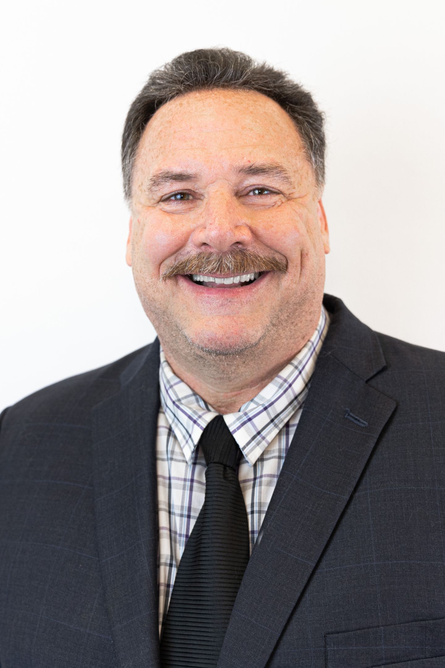 James Burns, Real Estate Agent - Oxford, CT - Coldwell Banker Realty