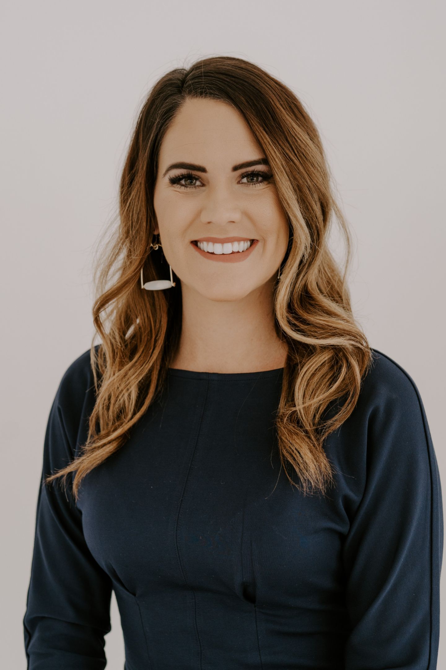 Shayna Hall, Real Estate Agent - Cincinnati, OH - Coldwell Banker Realty