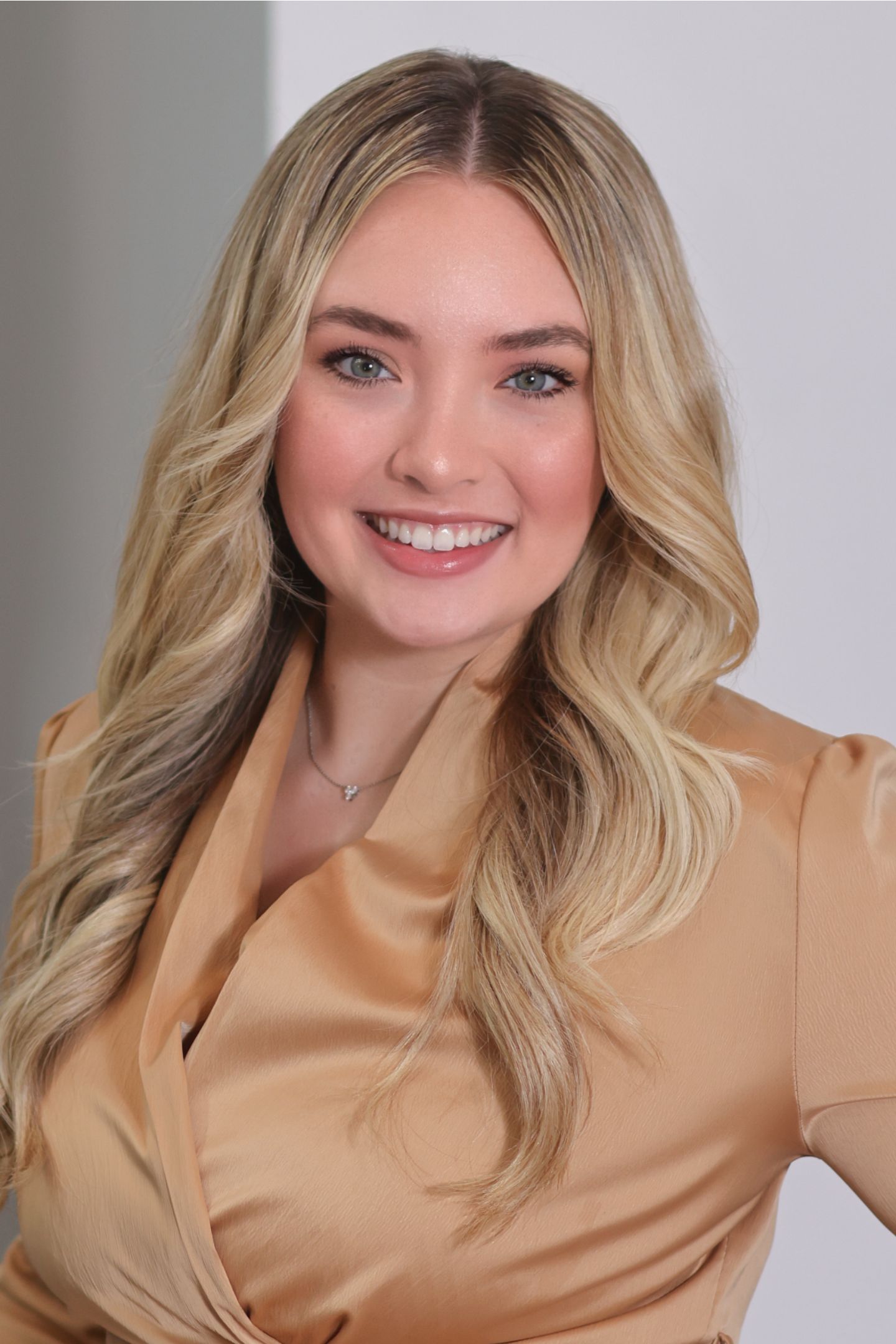 Victoria Leyva, Real Estate Agent - Austin - Coldwell Banker Realty