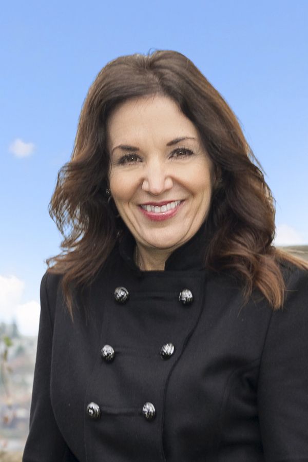 Beth Billington, Real Estate Agent - Bellevue - Coldwell Banker Bain