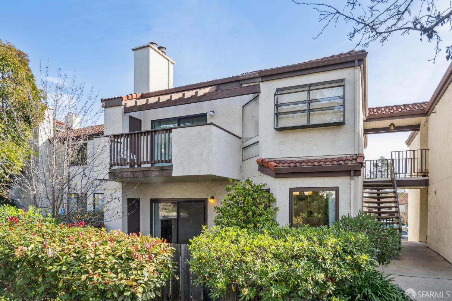 21117 Gary Dr #116, Castro Valley, CA 94546 - MLS 426099819 - Coldwell ...