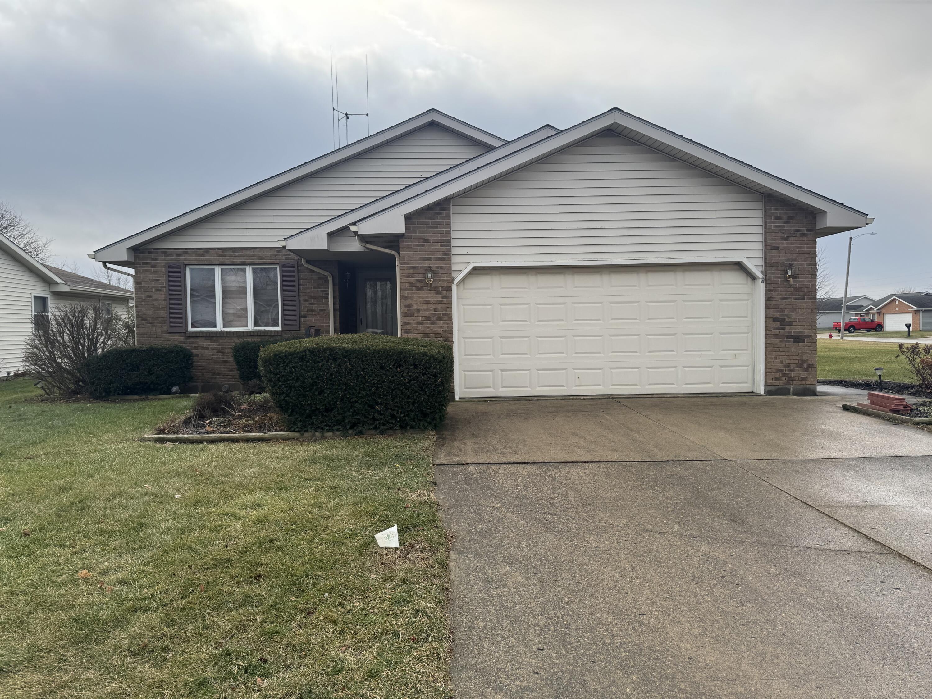 1883 Shawnee Dr, Sidney, OH 45365 - MLS 1043147 - Coldwell Banker