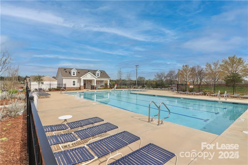 183 Hidden Lakes Rd, Statesville, NC 28677 - MLS 4203742 - Coldwell Banker