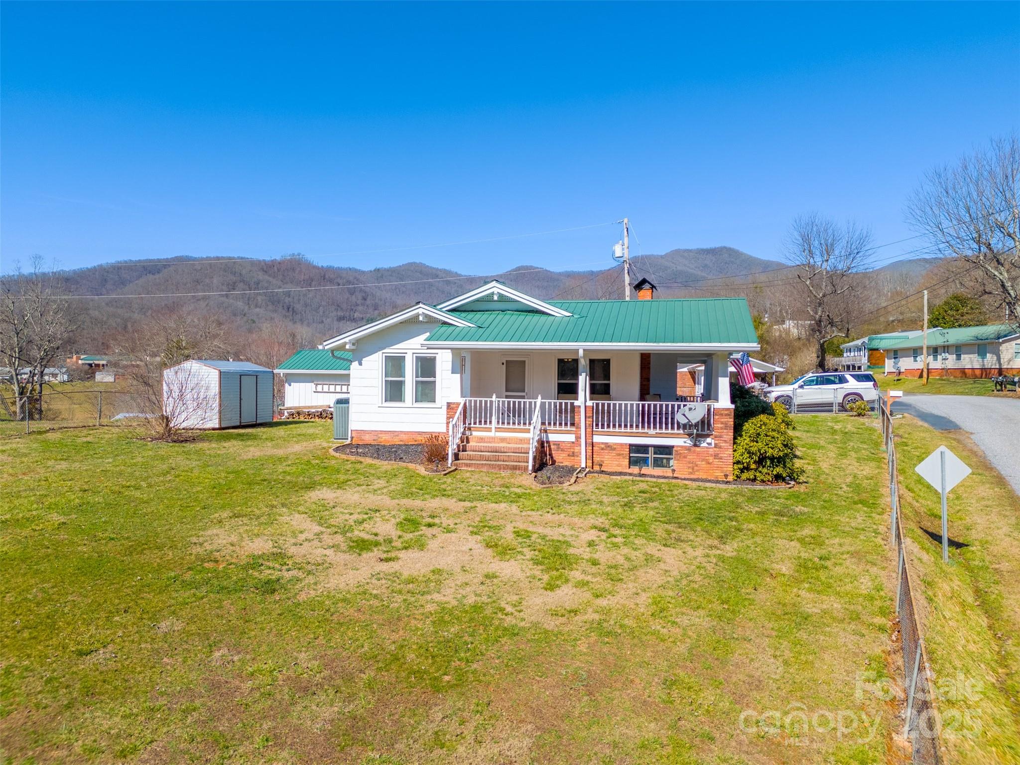45 Hill Top Dr, Sylva, NC 28779 - MLS 4223217 - Coldwell Banker