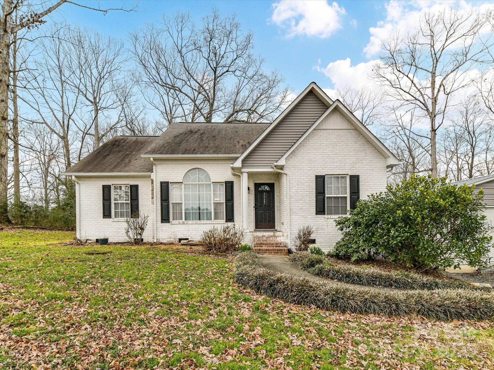 1923 Gables Dr, Monroe, NC 28112 - MLS 4223535 - Coldwell Banker