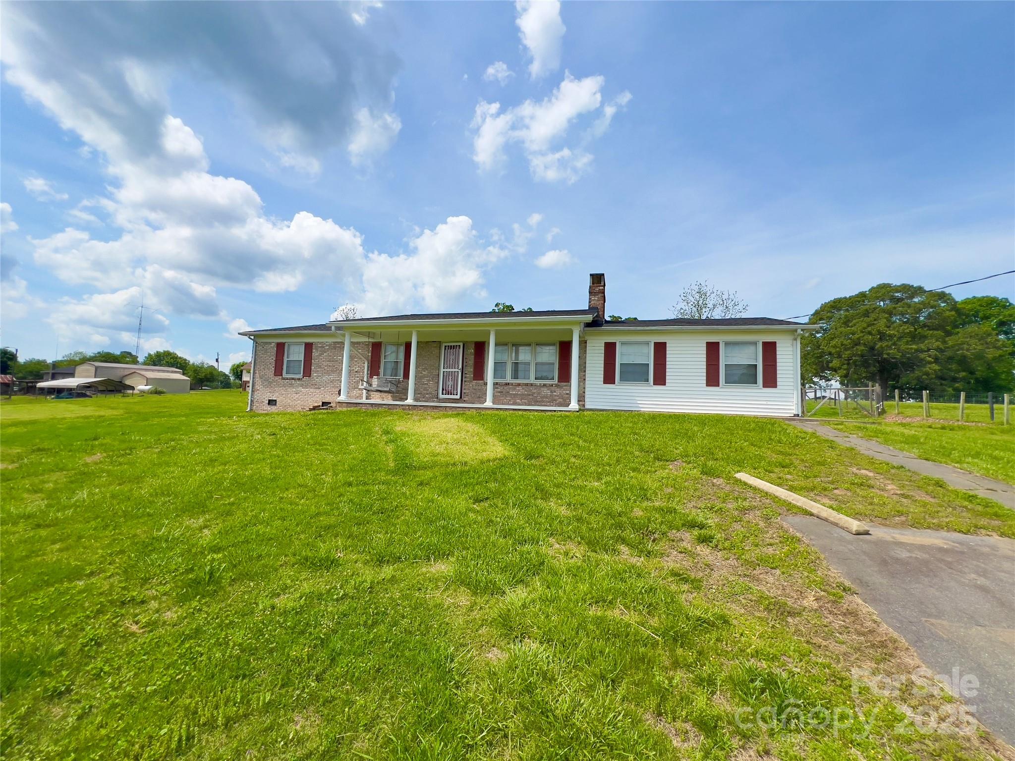 2025 Baton School Rd, Lenoir, NC 28645 - MLS 4241279 - Coldwell Banker