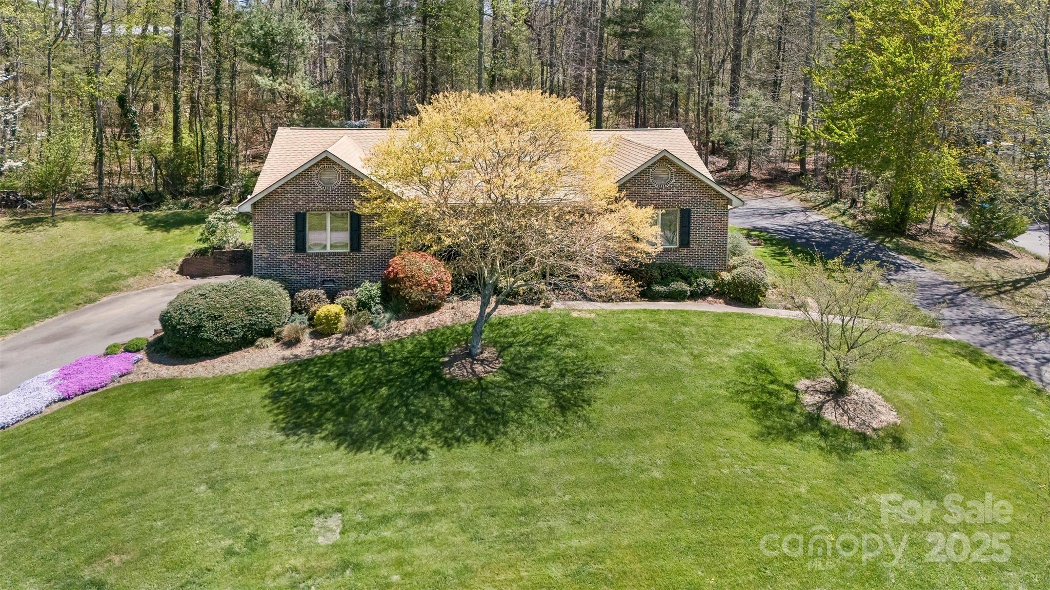 147 Canaan Dr, Candler, NC 28715 - MLS 4248195 - Coldwell Banker