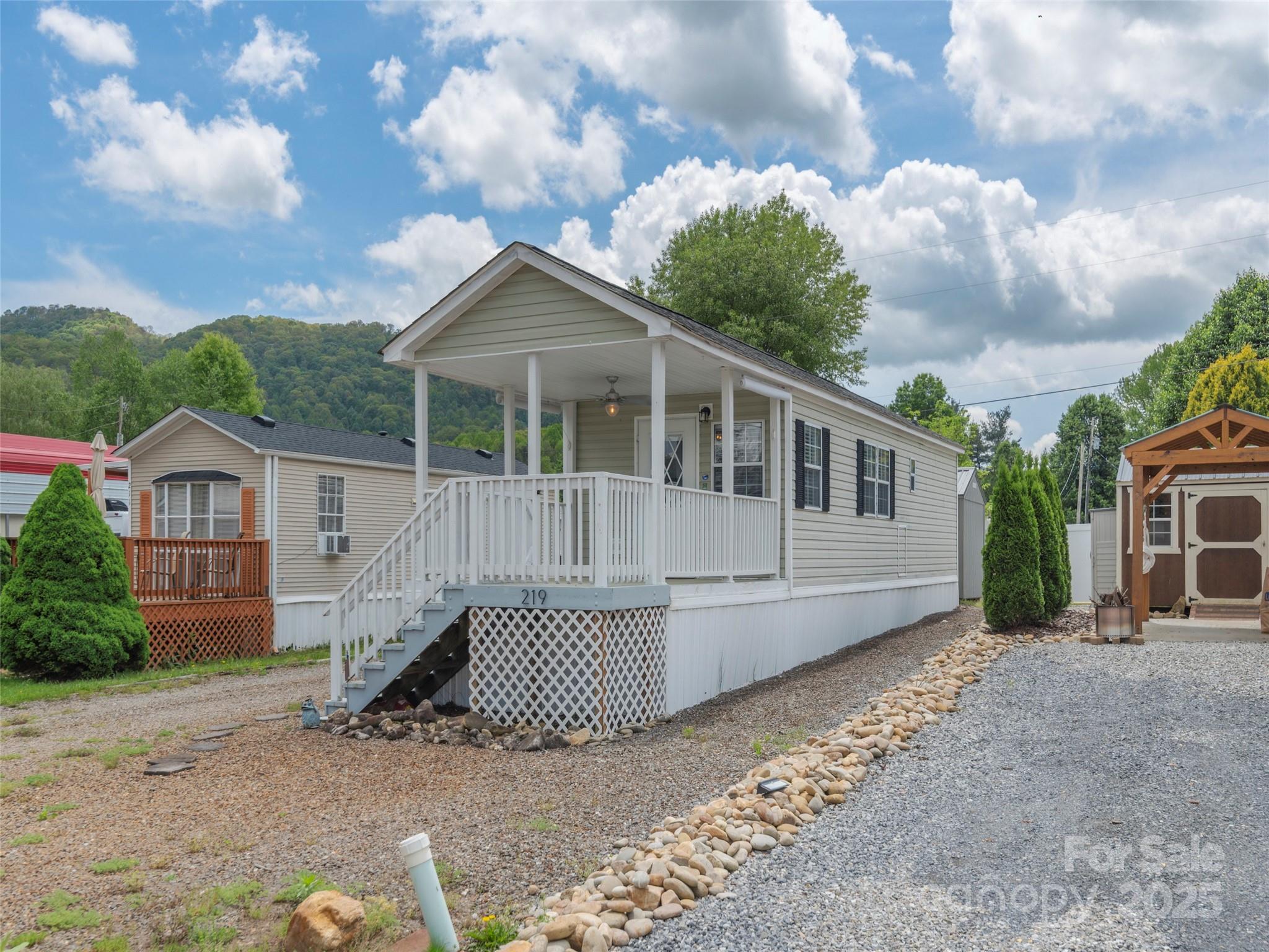 219 Pike Point, Waynesville, NC 28785 - MLS 4254044 - Coldwell Banker