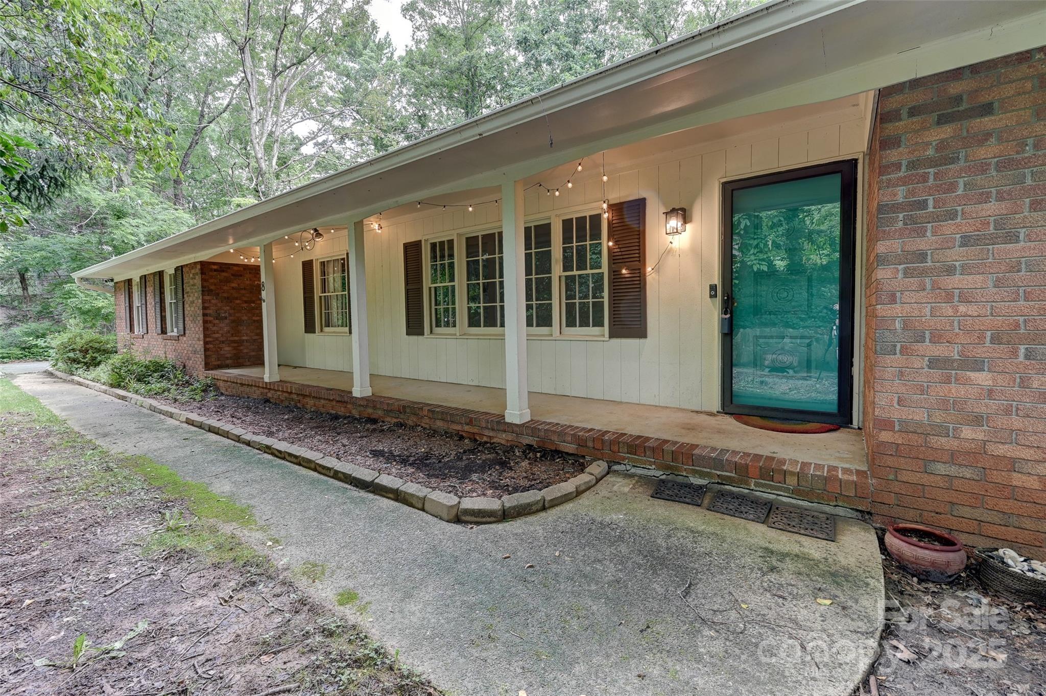 8 Mayfair Dr, Candler, NC 28715 - MLS 4273573 - Coldwell Banker